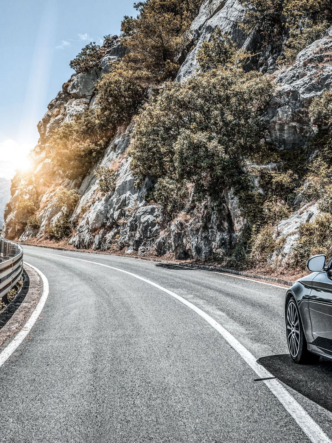 Passenger Cars | E-T-A